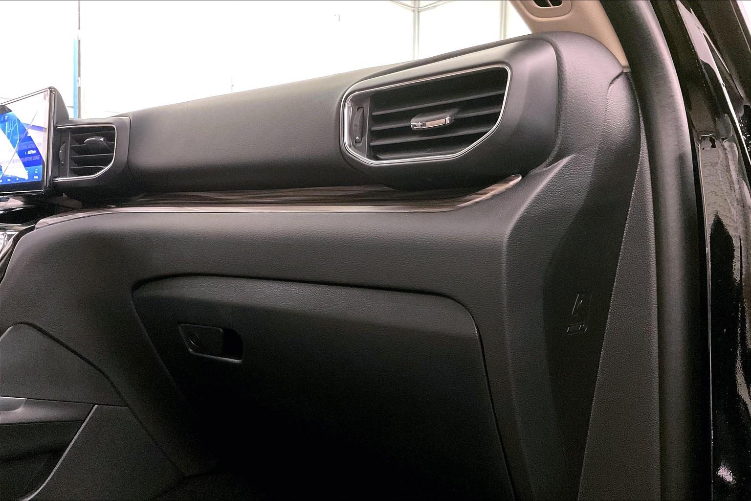 2024 Ford Explorer Limited - Bob Ruth Ford