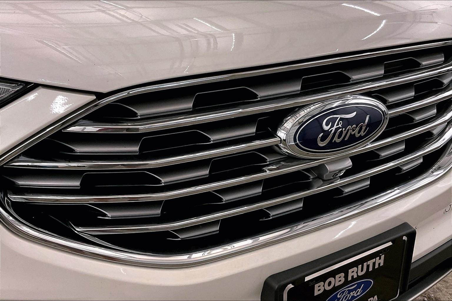 2020 Ford Edge Titanium - Bob Ruth Ford